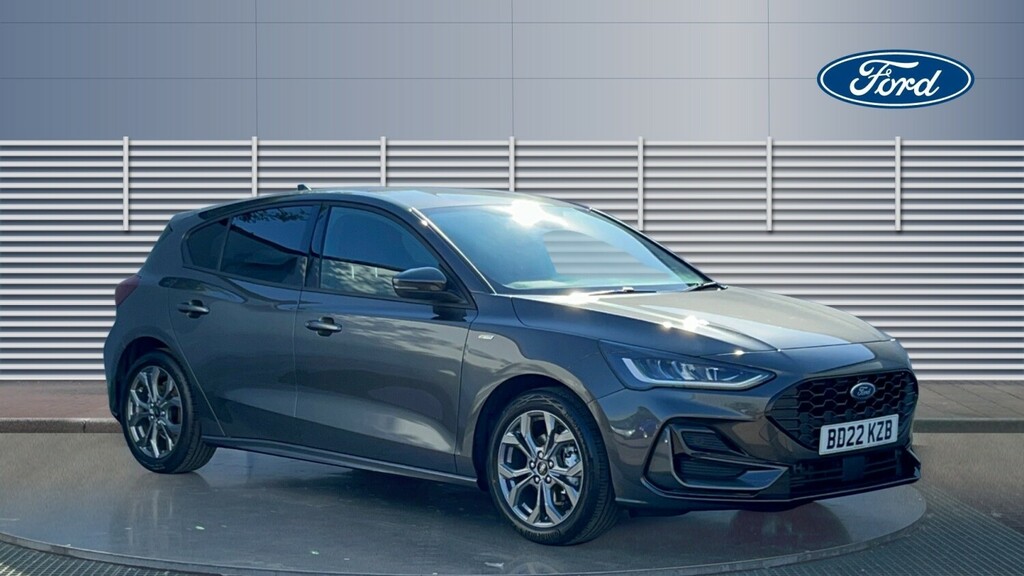 Used 2022 Ford Focus VN22CKP Titanium Vignale on Finance in Gloucester ...