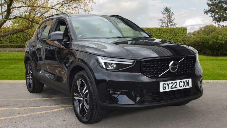 Used 2022 Volvo XC40 GY22CXW B3 Plus Dark Auto Mild Hybrid (2023 Model) on Finance in Worthing £ ...