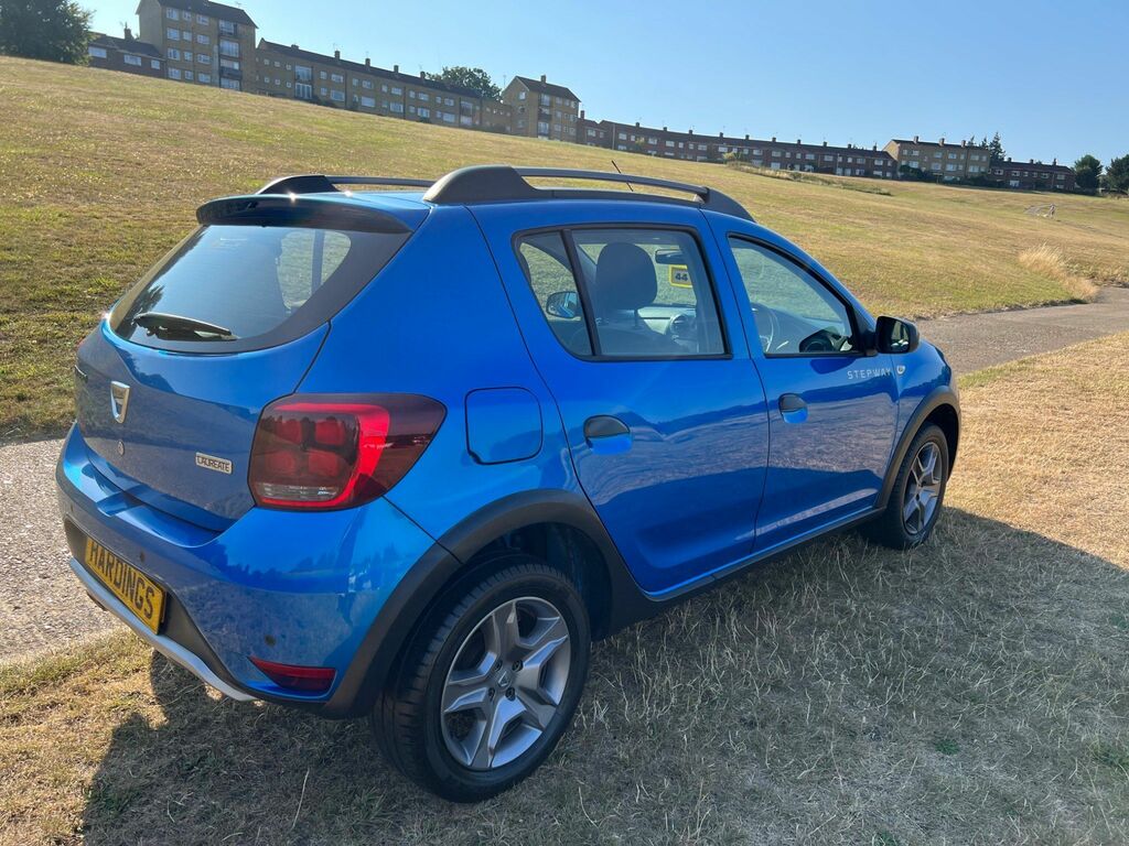 Sold KJ17EAY 2017 Dacia Sandero Stepway - History / How much is it worth?