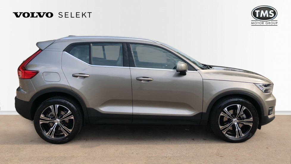 Used 2022 Volvo XC40 BL71ZZA Inscription Pro, B4 mild hybrid (Low miles ...